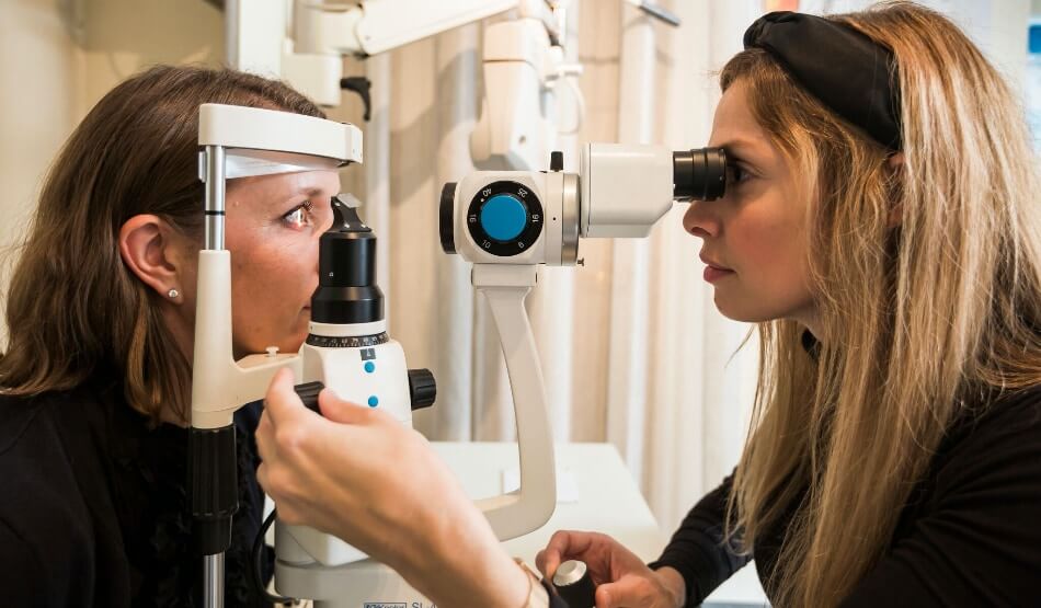 Trenger du en synstest? c)optikk Spiten